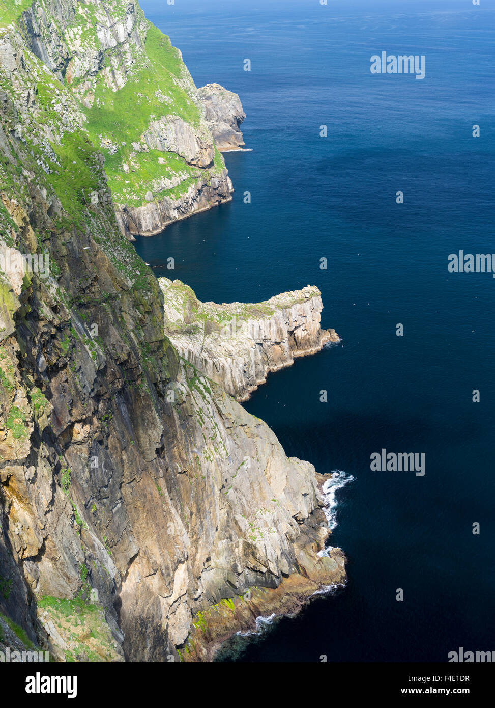 Conachair cliffs hi-res stock photography and images - Alamy