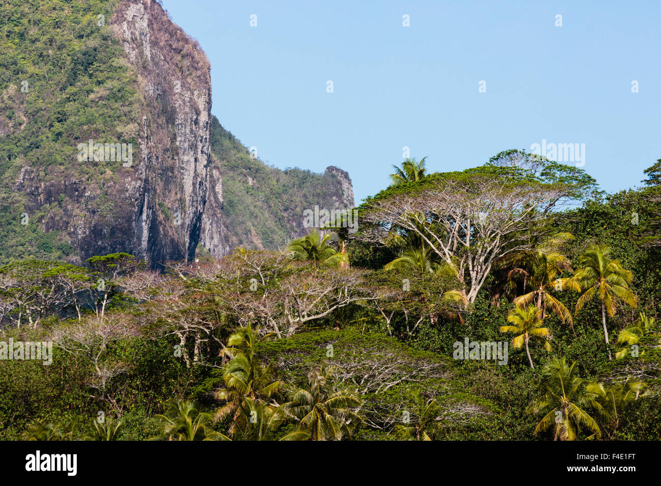 Pacific Ocean, French Polynesia, Society Islands, Leeward Islands, Bora ...