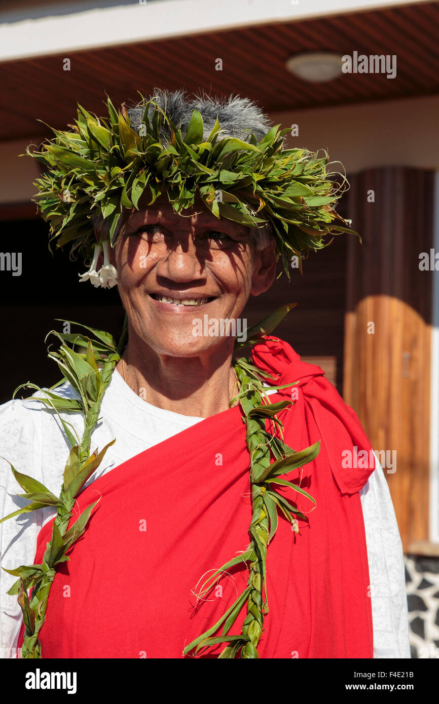 Portrait polynesian woman tahiti french hi-res stock photography and ...