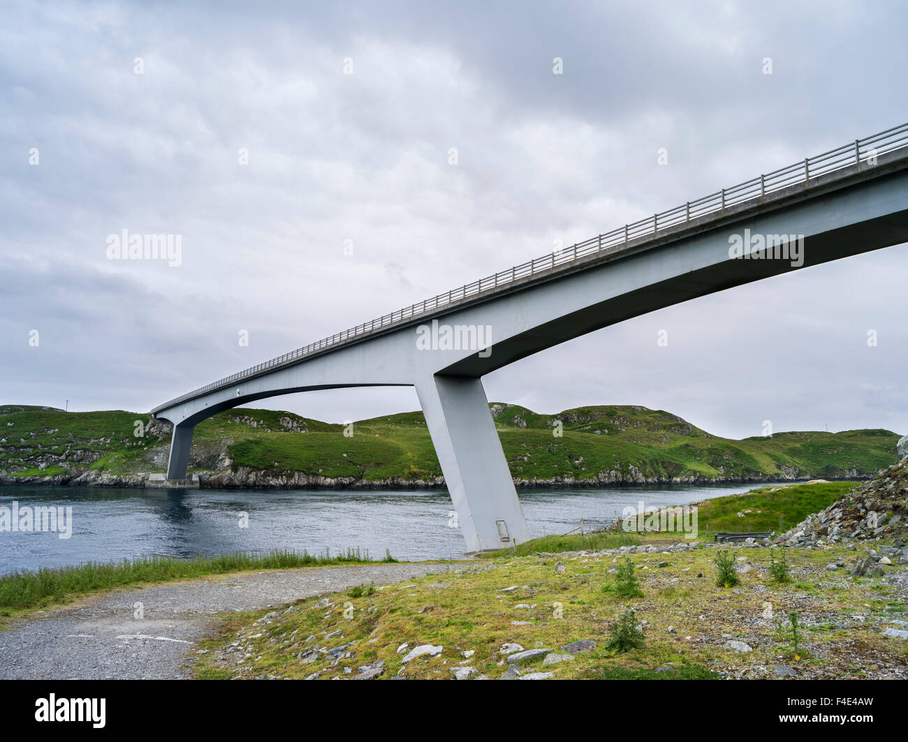 Island scalpay harris outer hebrides hi-res stock photography and ...