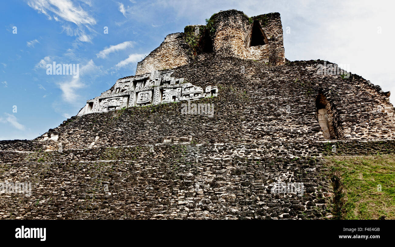 Mayan ruins at Xunantunich, Cayo, Belize Stock Photo - Alamy