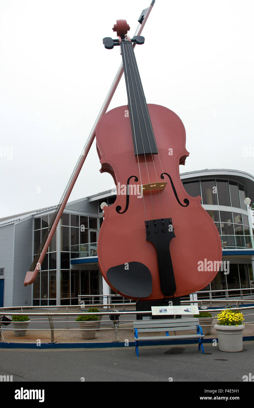 The Big Fiddle located at the marine terminal in Sydney, Nova Scotia ...