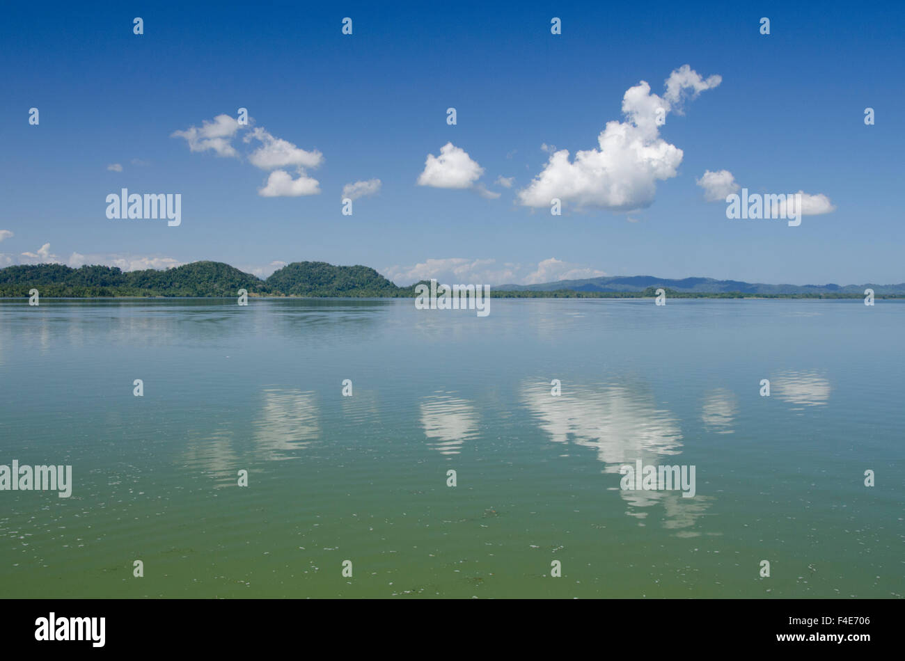 Rio dulce national park guatemala hi-res stock photography and images ...