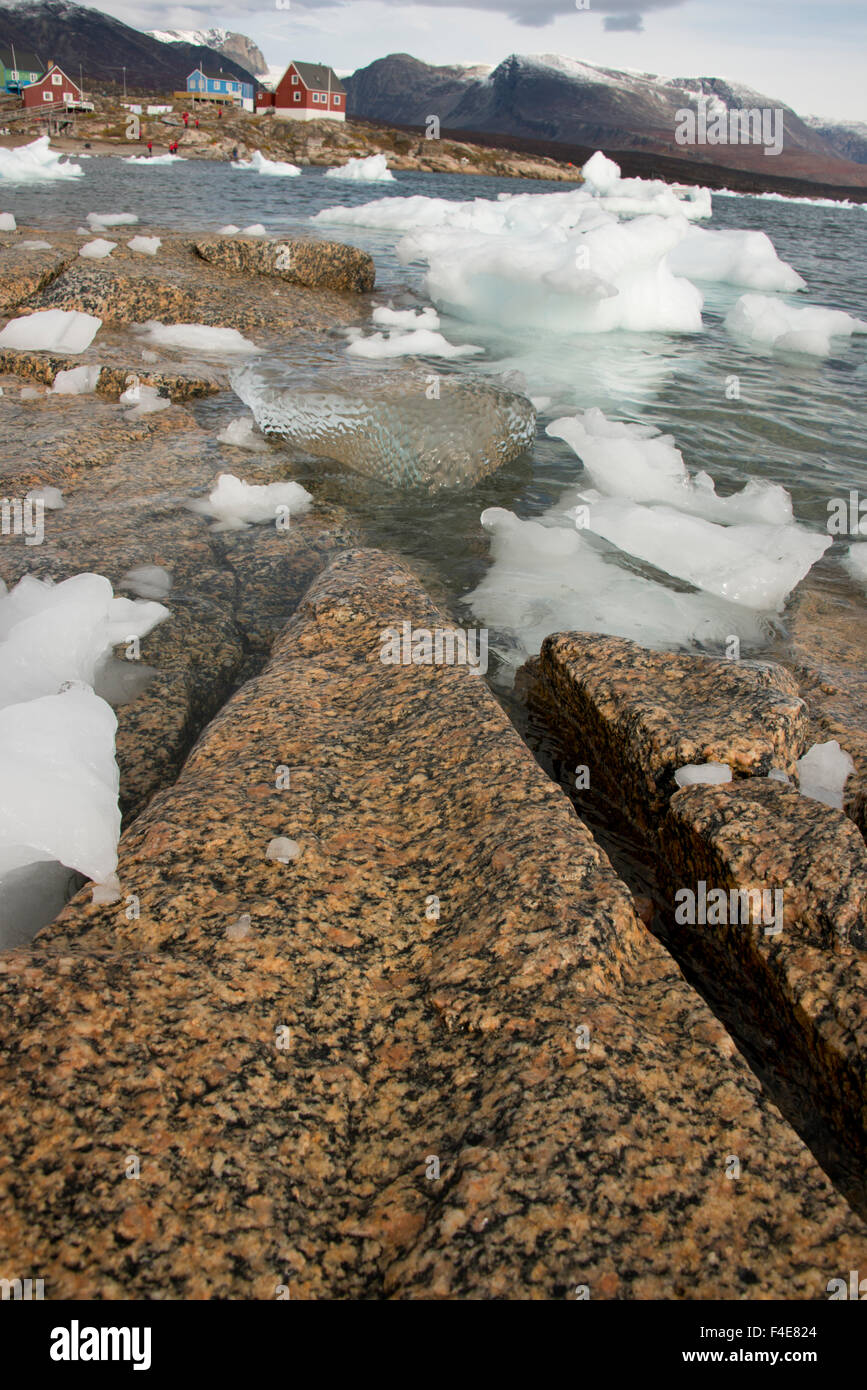 Greenland, Nuussuaq Peninsula, Disko Bay, Qaasuitsup, Saqqaq. Ice in ...