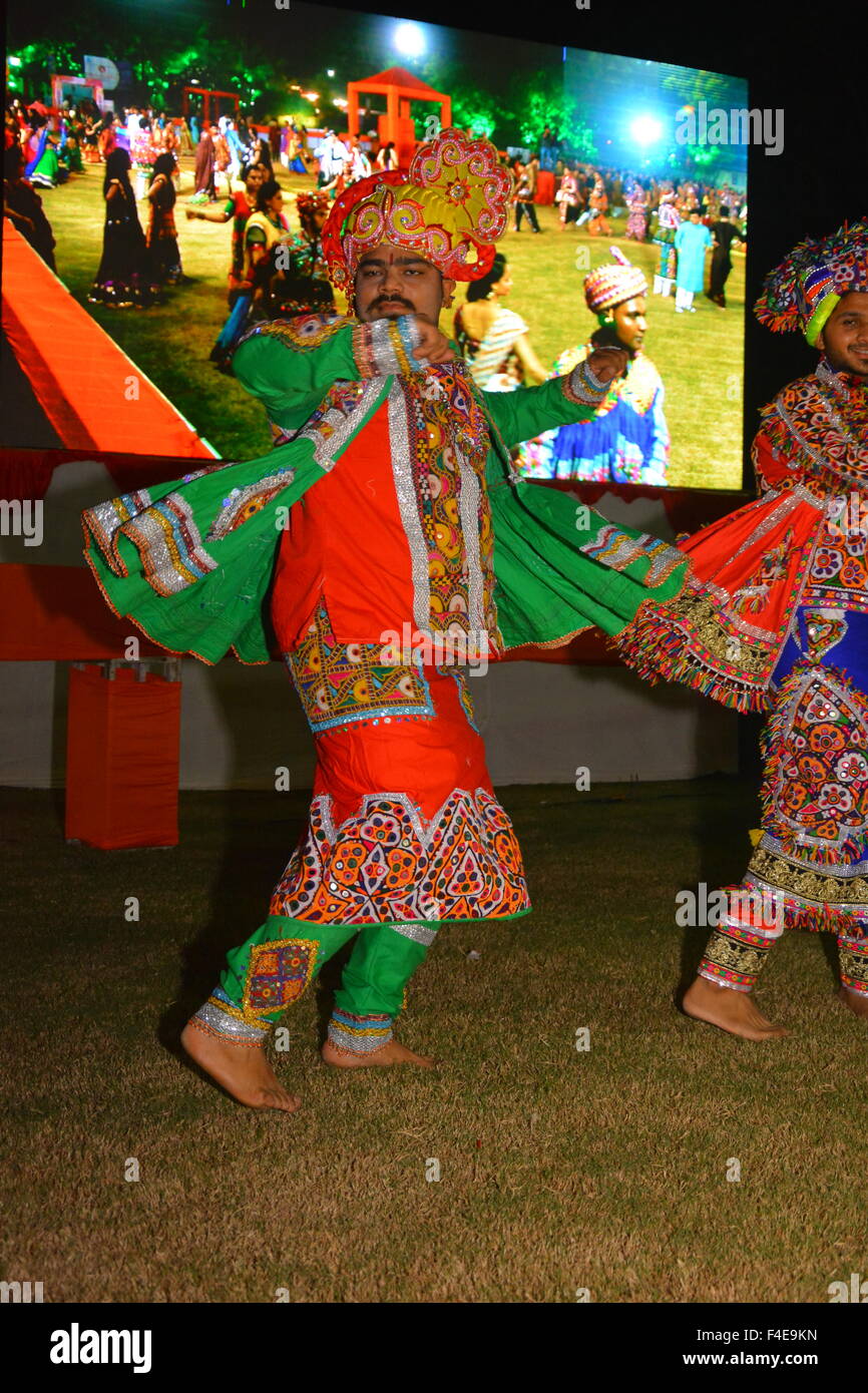 Garbo dance hi-res stock photography and images - Alamy