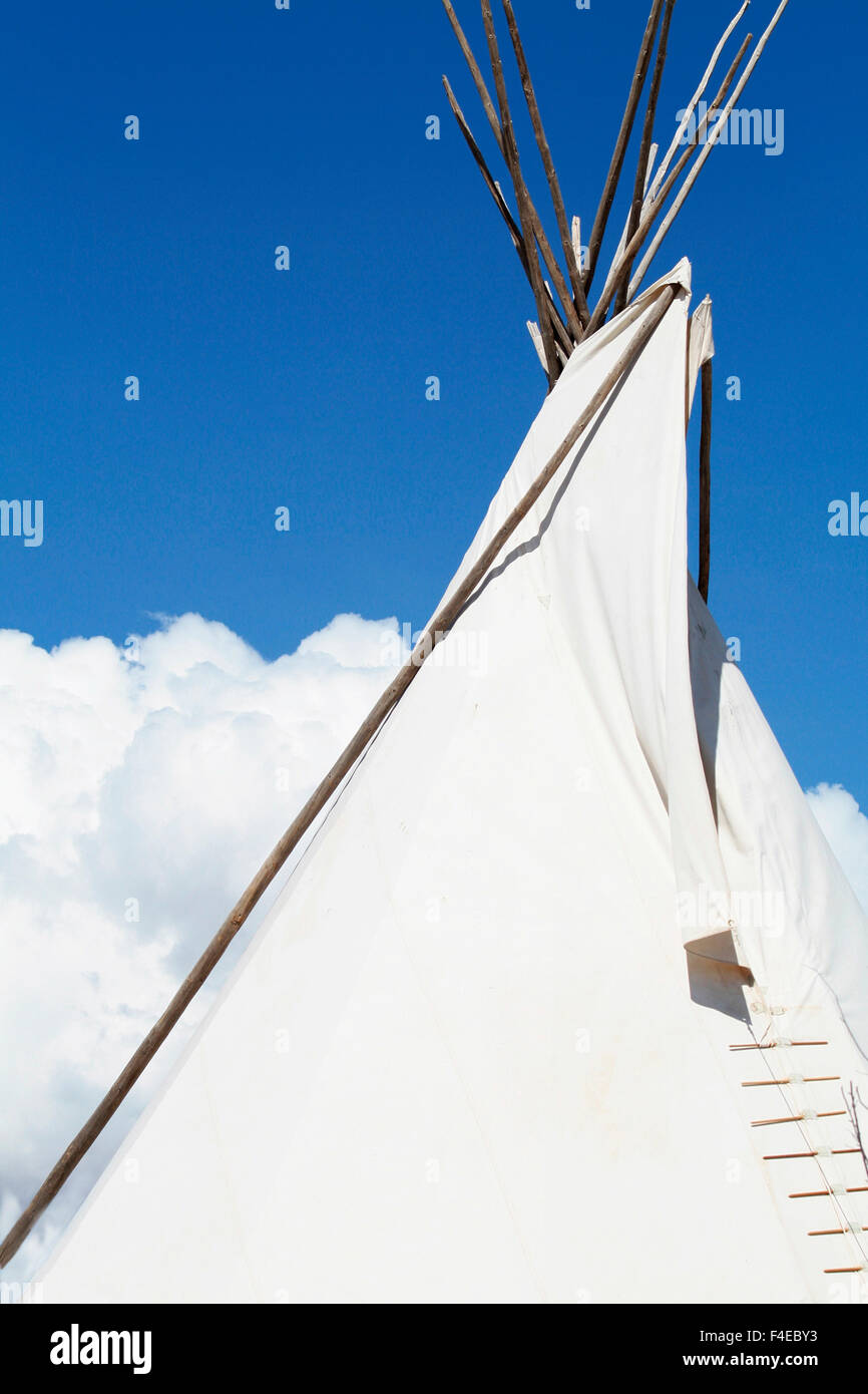 Santa Fe, New Mexico. USA Native American tee pee Stock Photo - Alamy
