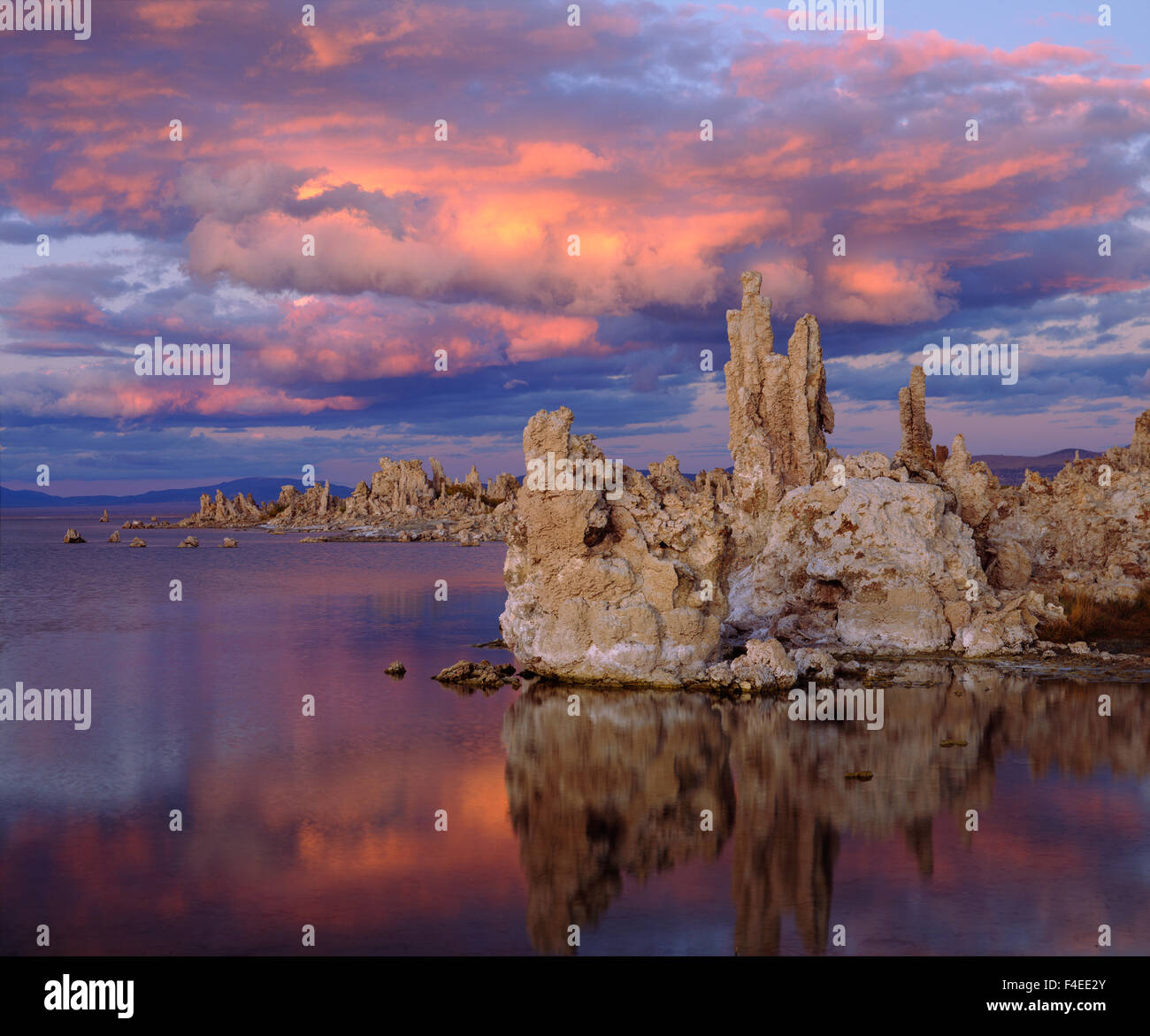 USA, California, Sierra Nevada Mountains. Tufa Formations on Mono Lake ...