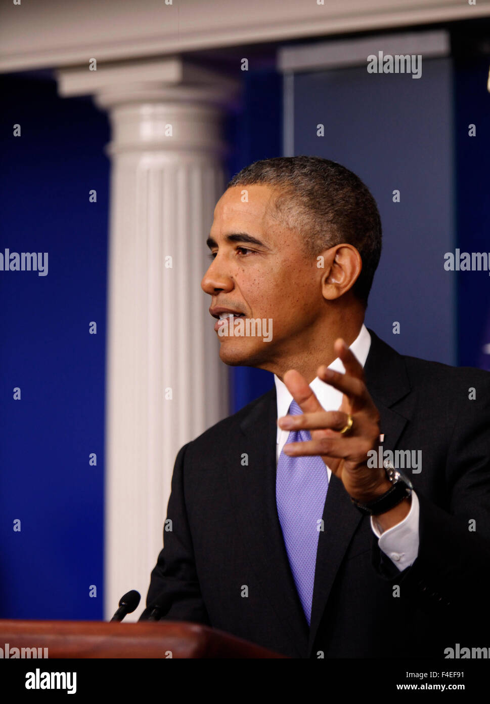 President Barack Obama makes a statement on the Affordable Health Care ...