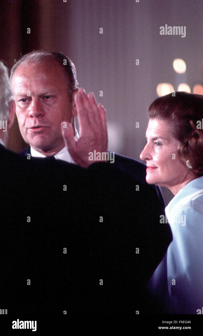 Jerry Ford takes the oath of office for the President of the United ...