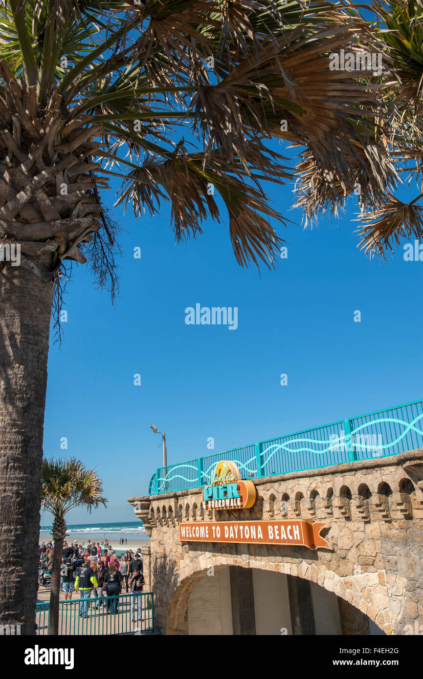 Welcome daytona beach sign daytona hi-res stock photography and images ...