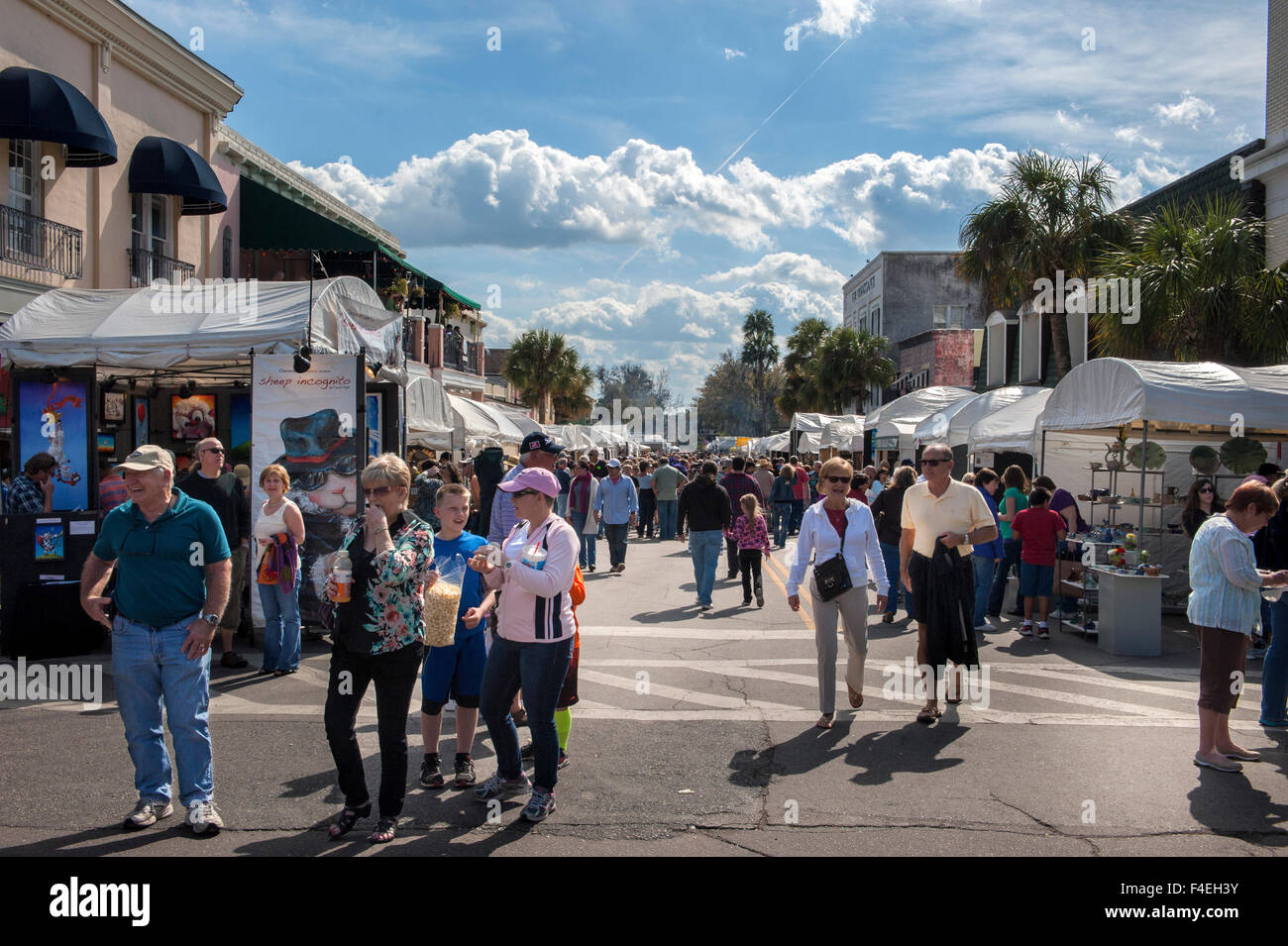 USA, Florida, Mount Dora, art festival Stock Photo - Alamy