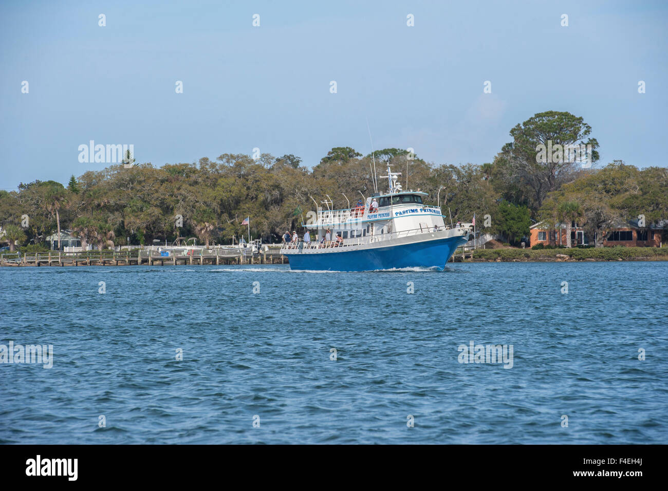 USA, Florida, New Smyrna Beach, Indian River Lagoon, Pastime Princess ...