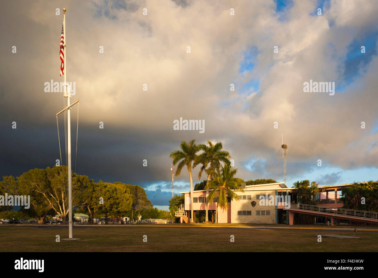 Everglades flamingo visitor center hi-res stock photography and images ...