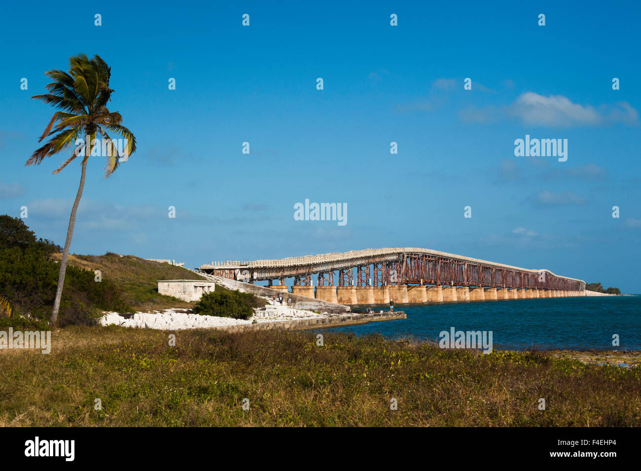 USA, Florida, Florida Keys, Bahia Honda State Park, railroad bridge ...