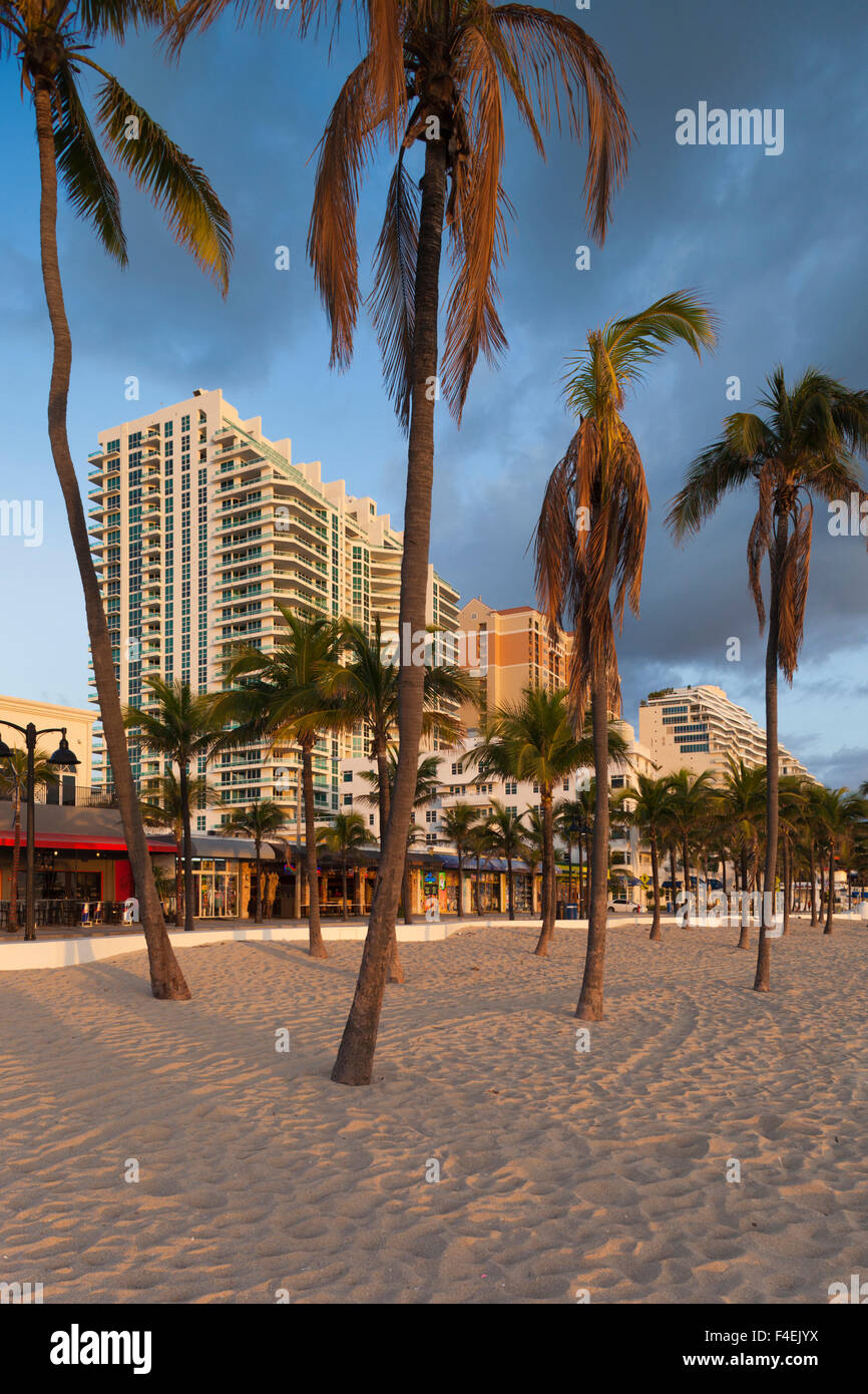 USA, Florida, Fort Lauderdale, Fort Lauderdale Beach, high rise ...
