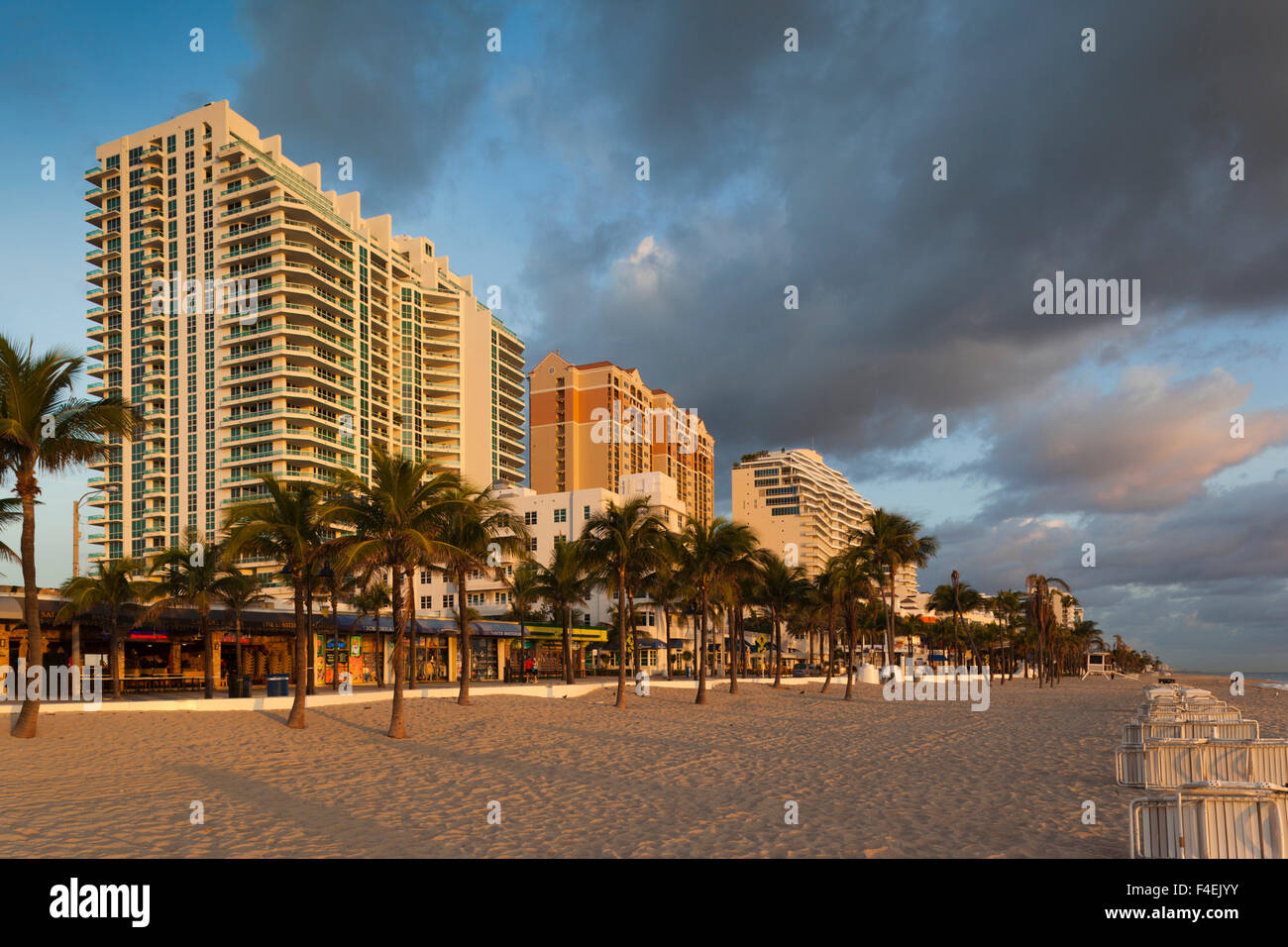 USA, Florida, Fort Lauderdale, Fort Lauderdale Beach, high rise ...