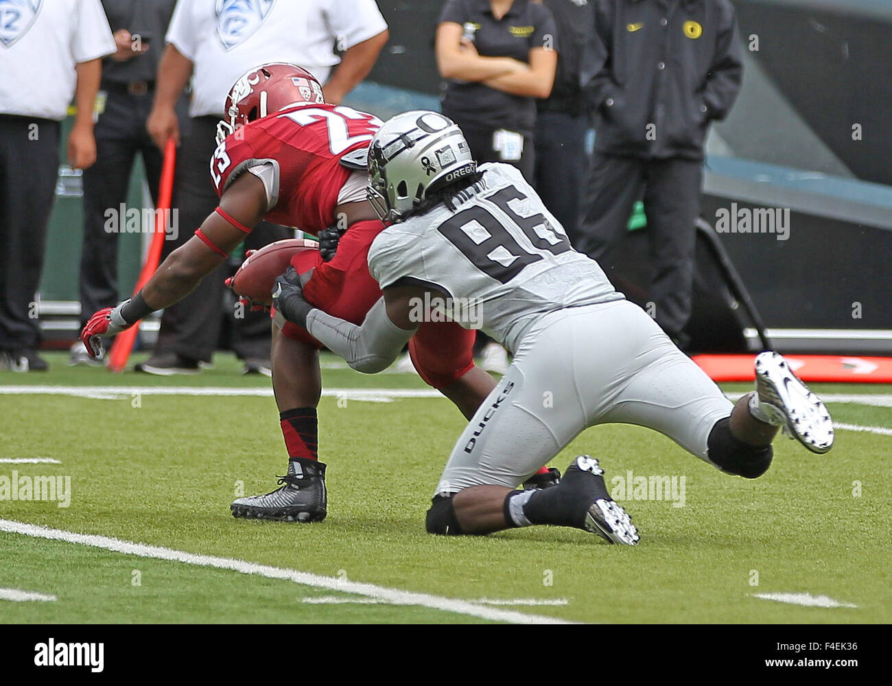 Autzen Stadium, Eugene, OR, USA. 10th Oct, 2015. Oregon Ducks ...