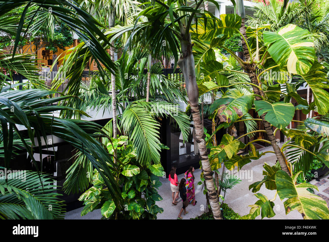 USA, Florida, Miami-area, Bal Harbor, Bal Harbor Shops luxury mall ...