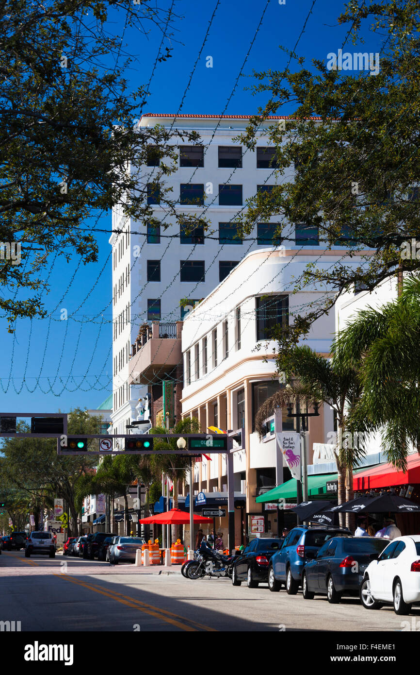 USA, Florida, West Palm Beach, Clematis Street, downtown Stock Photo ...