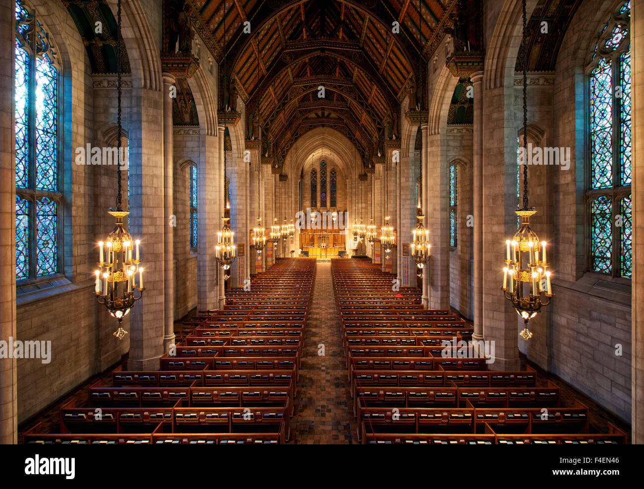 USA, Illinois, Chicago. Presbyterian Church, interior. Central passage ...