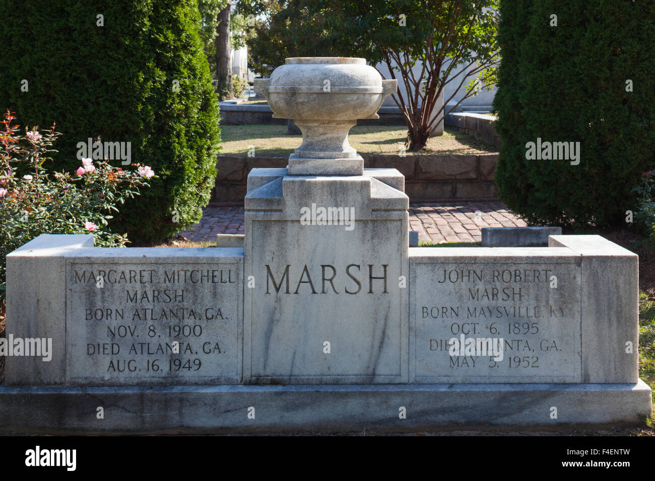 Margaret mitchell grave hi-res stock photography and images - Alamy