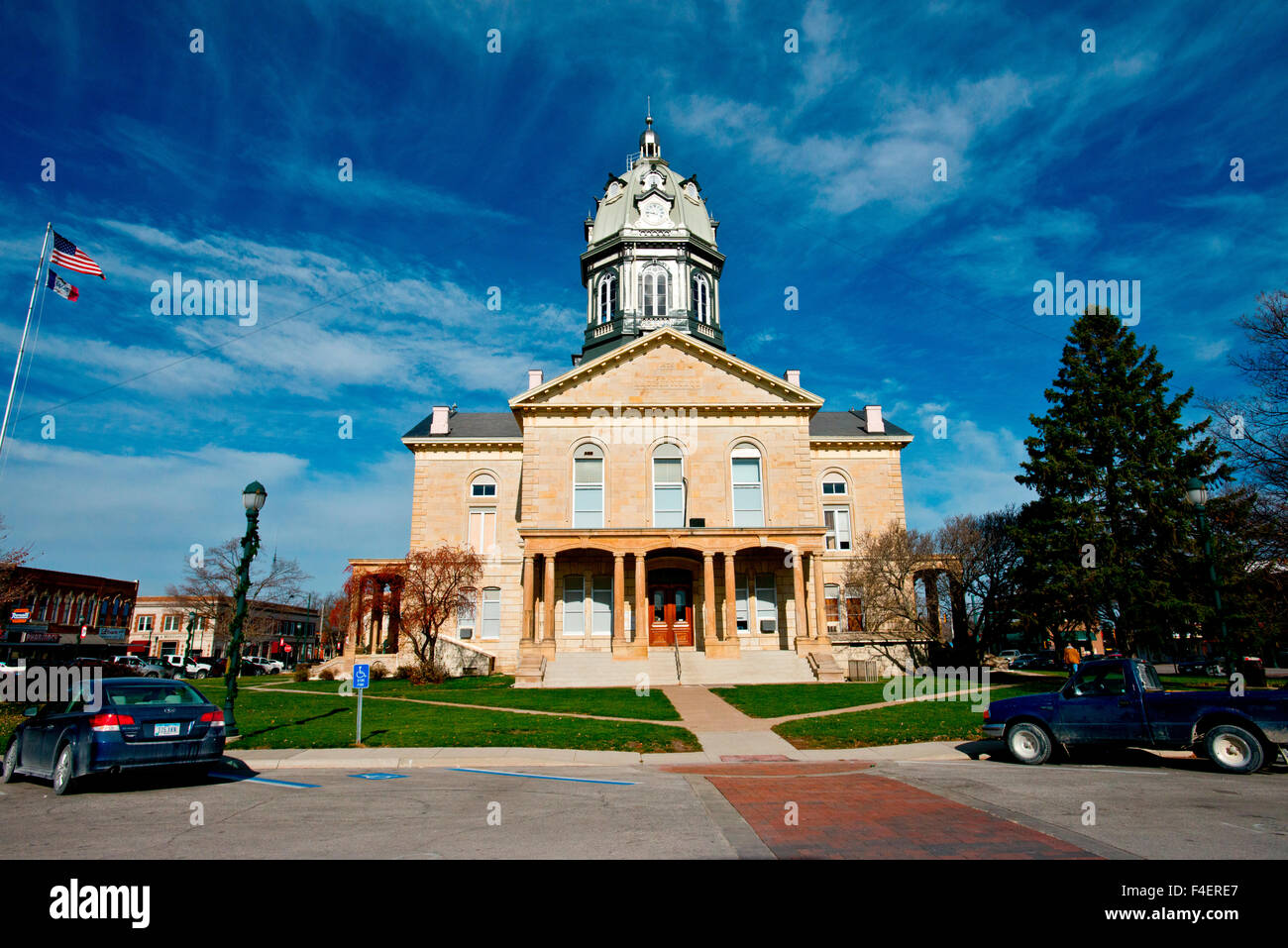 Madison county courthouse hi-res stock photography and images - Alamy