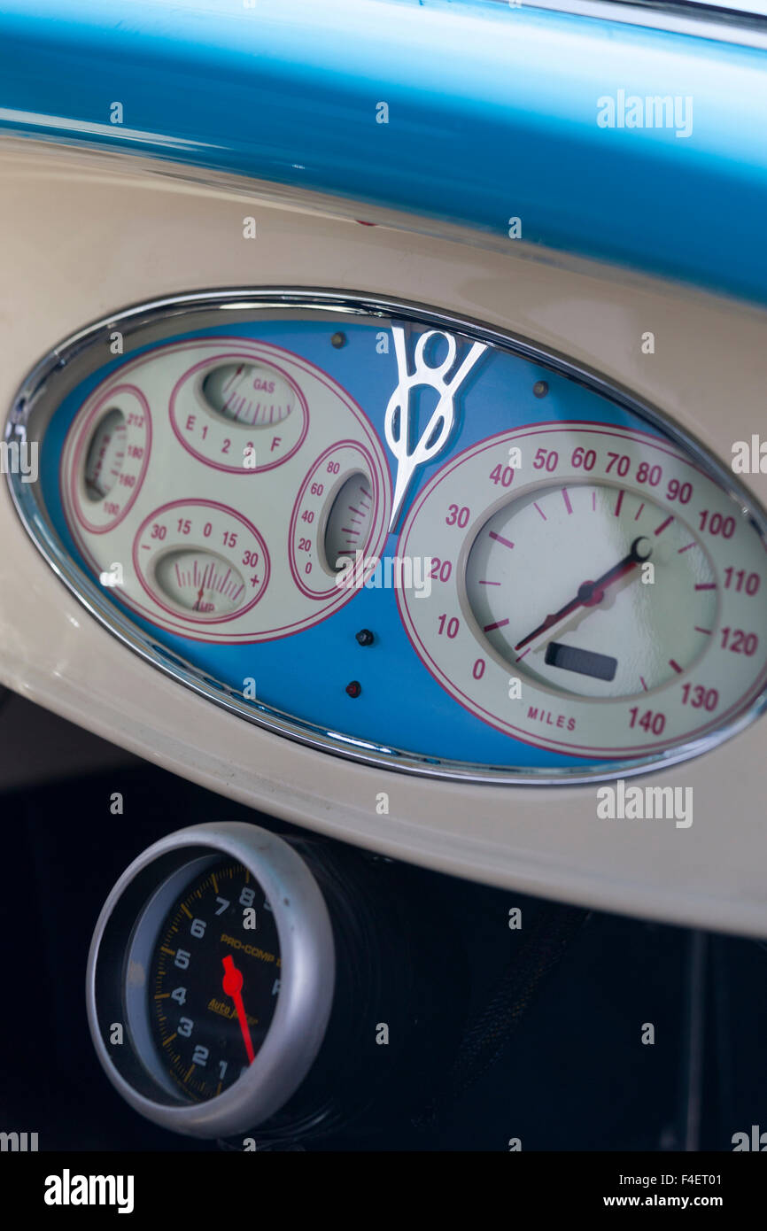 V8 instruments hi-res stock photography and images - Alamy