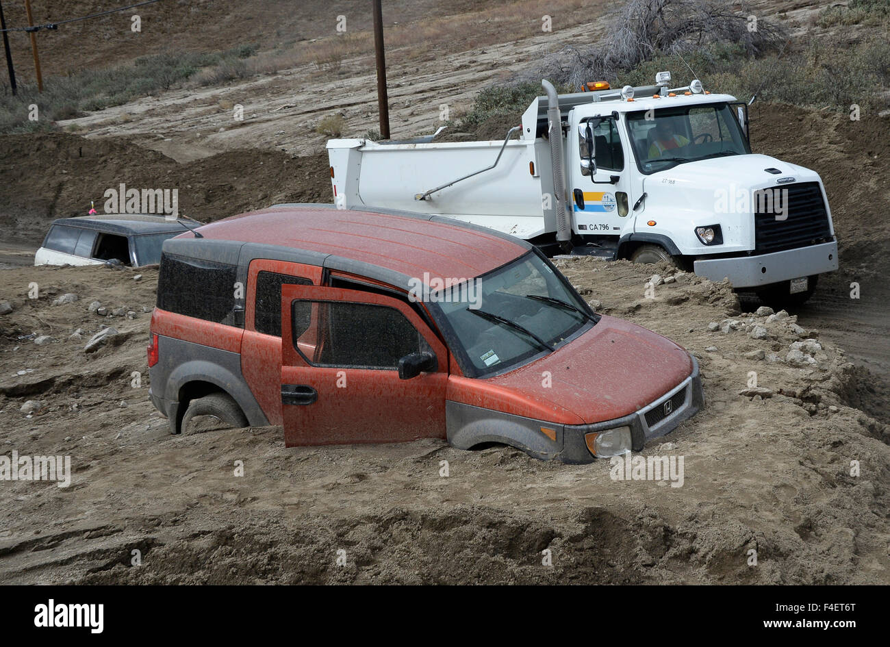 Leona Valley. 16th Oct, 2015. CA/US. One of the many cars damage and ...