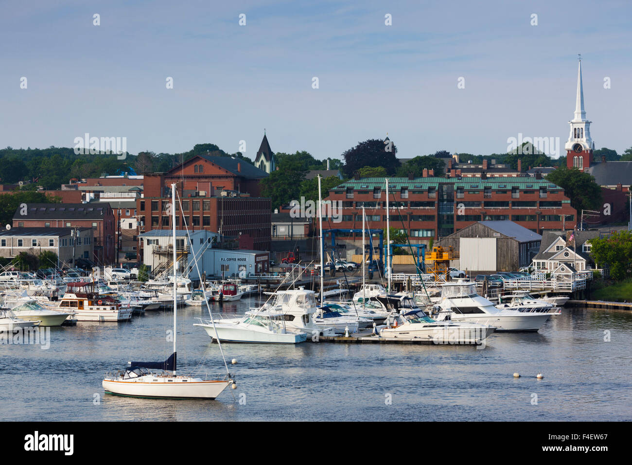 Merrimack river newburyport hi-res stock photography and images - Alamy