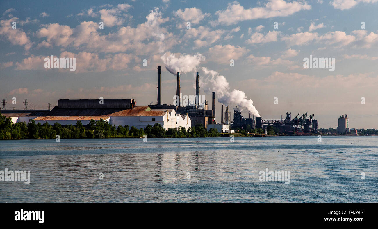 Power plant on the Detroit River Stock Photo - Alamy