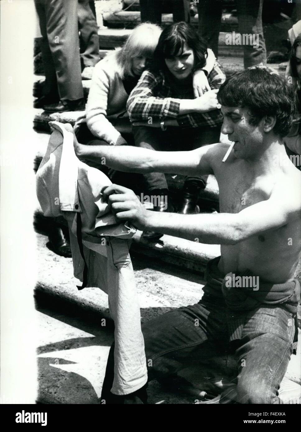 Hippies 1968 hi-res stock photography and images - Alamy