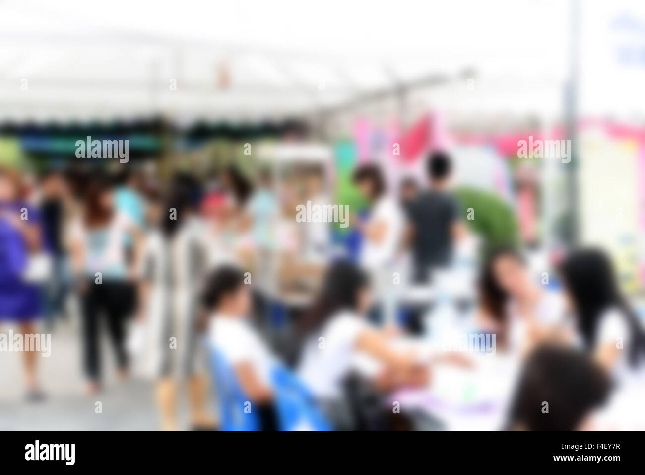 Blur shopping plaza hi-res stock photography and images - Alamy