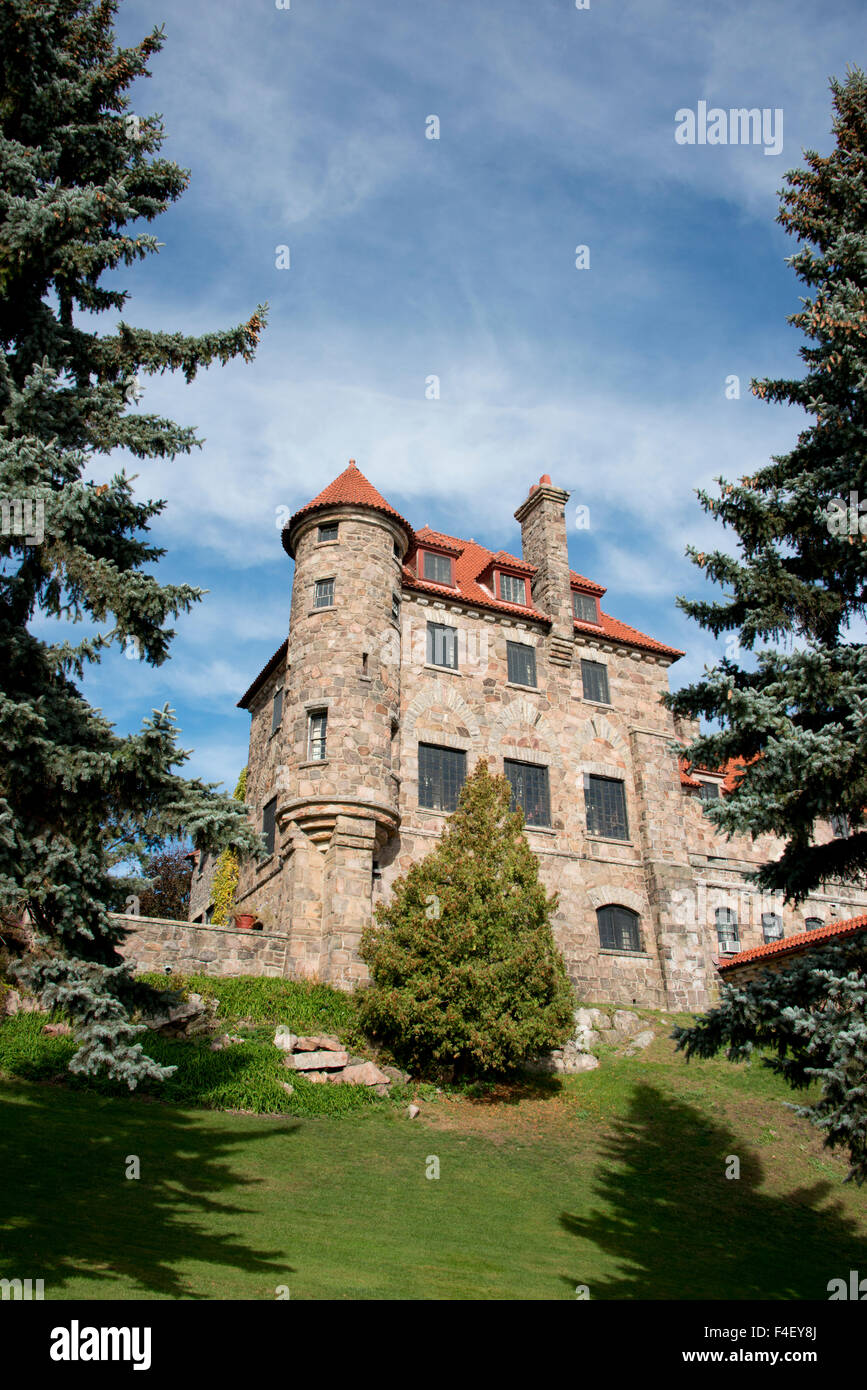 New York, St. Lawrence Seaway, Thousand Islands. Singer Castle on Dark ...