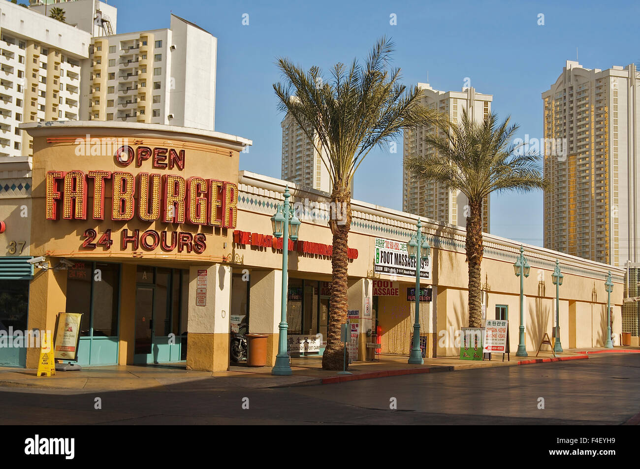 Fatburger restaurant hi-res stock photography and images - Alamy