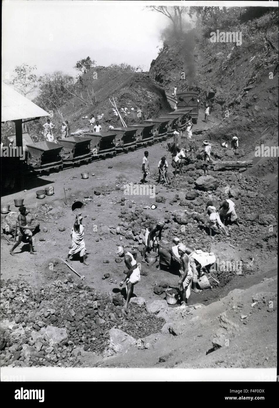 1964 - Opencast Mining for Iron Ore at Jamshedpur Indian workers ...