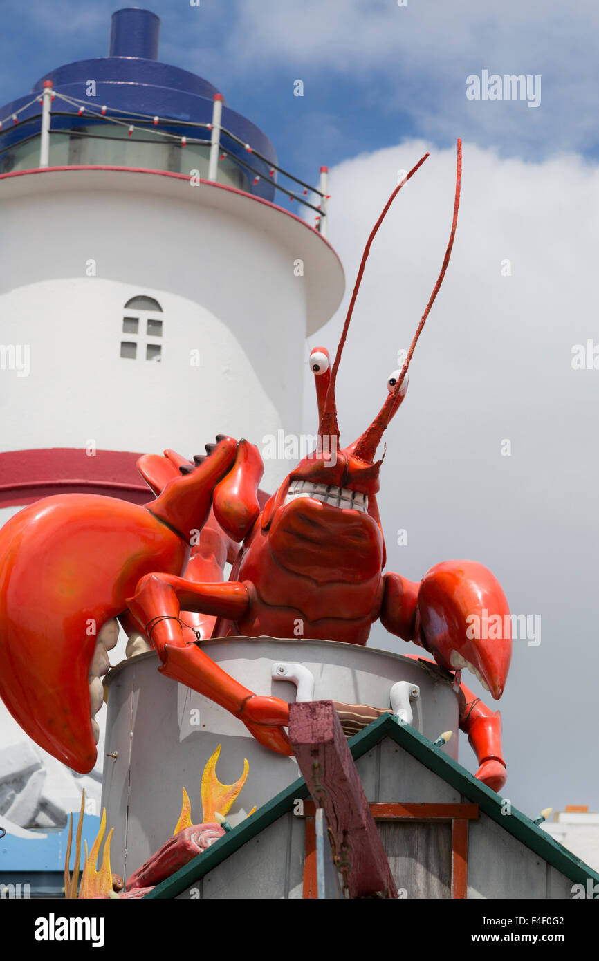 Giant lobster sculpture on top of the roof of Schellenger's Restaurant ...