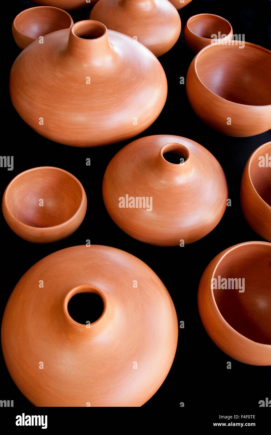 Santa Fe, New Mexico, United States. Native pottery Stock Photo - Alamy