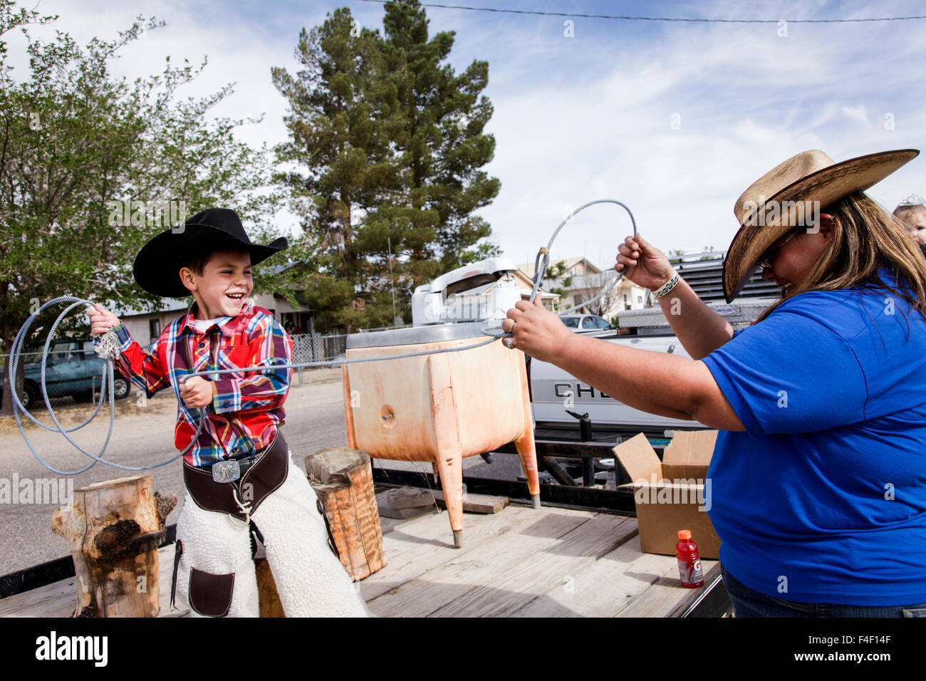 Lasso practice hi-res stock photography and images - Alamy
