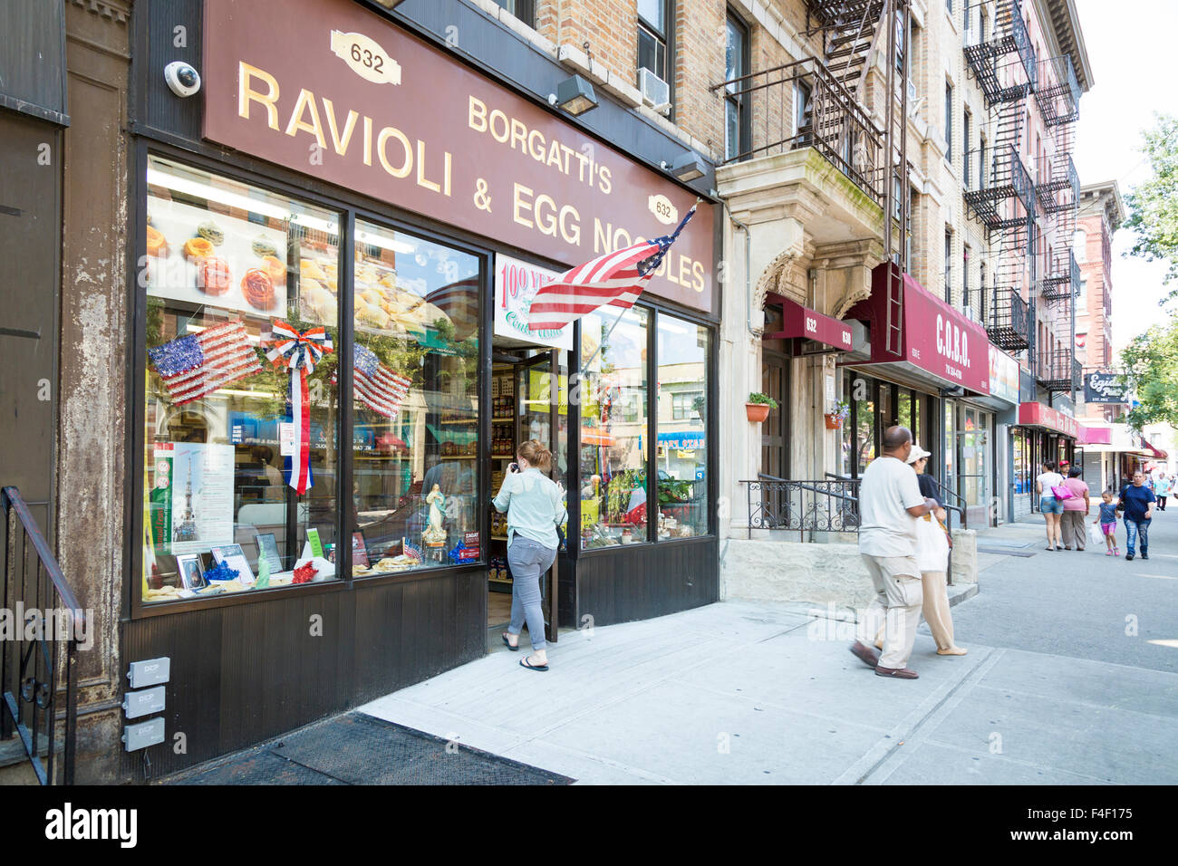 Bronx, New York, USA. Arthur Avenue, Little Italy Stock Photo - Alamy