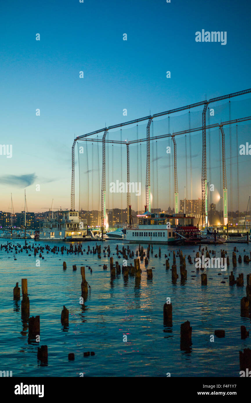 New york city golf hi-res stock photography and images - Alamy