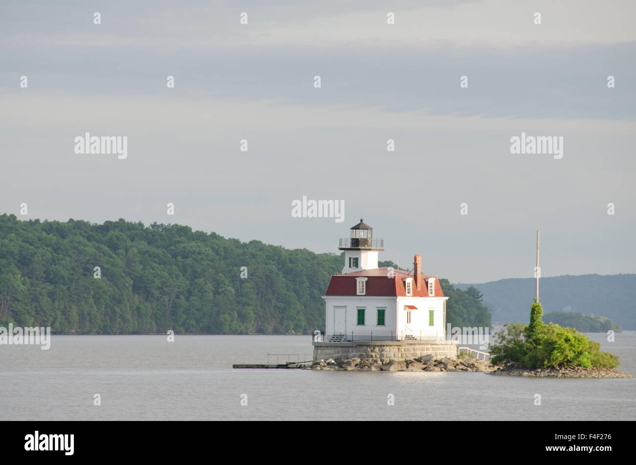 New York, Hudson River. Esopus Meadows Lighthouse Stock Photo - Alamy