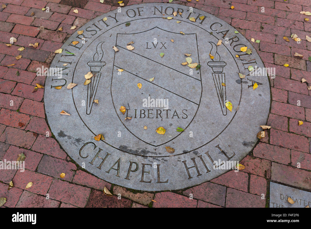 University of north carolina crest hi-res stock photography and images ...