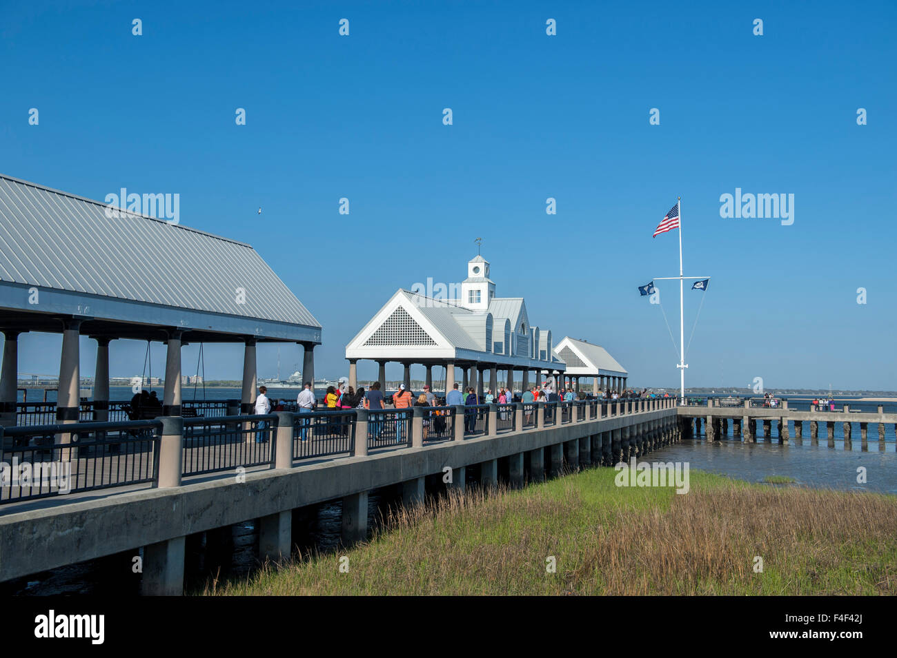 USA, South Carolina, Charleston, Vendue Wharf, Waterfront park Stock ...