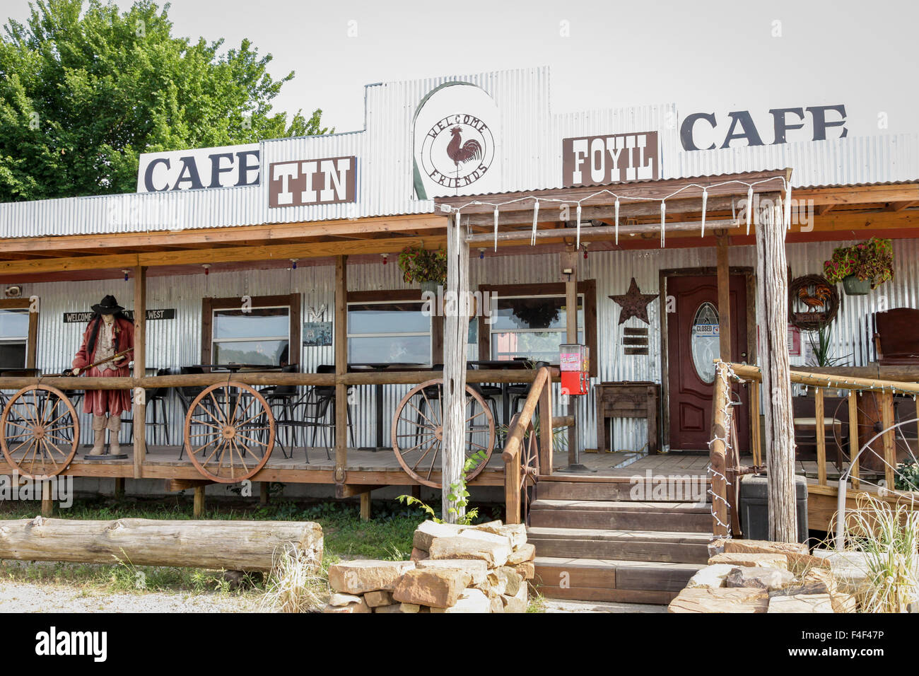 Tin Foyil Cafe, Foyil, Oklahoma, USA. Route 66 Stock Photo - Alamy
