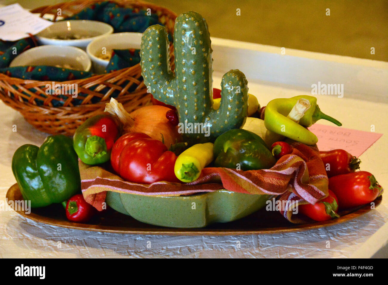 Food display of fruit and vegetables competition, Oregon State Fair ...