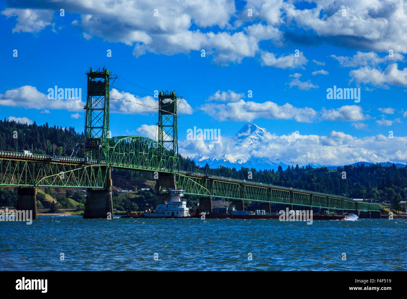 USA, Oregon, Hood River, the Bridge at Hood River, a barge transporting ...