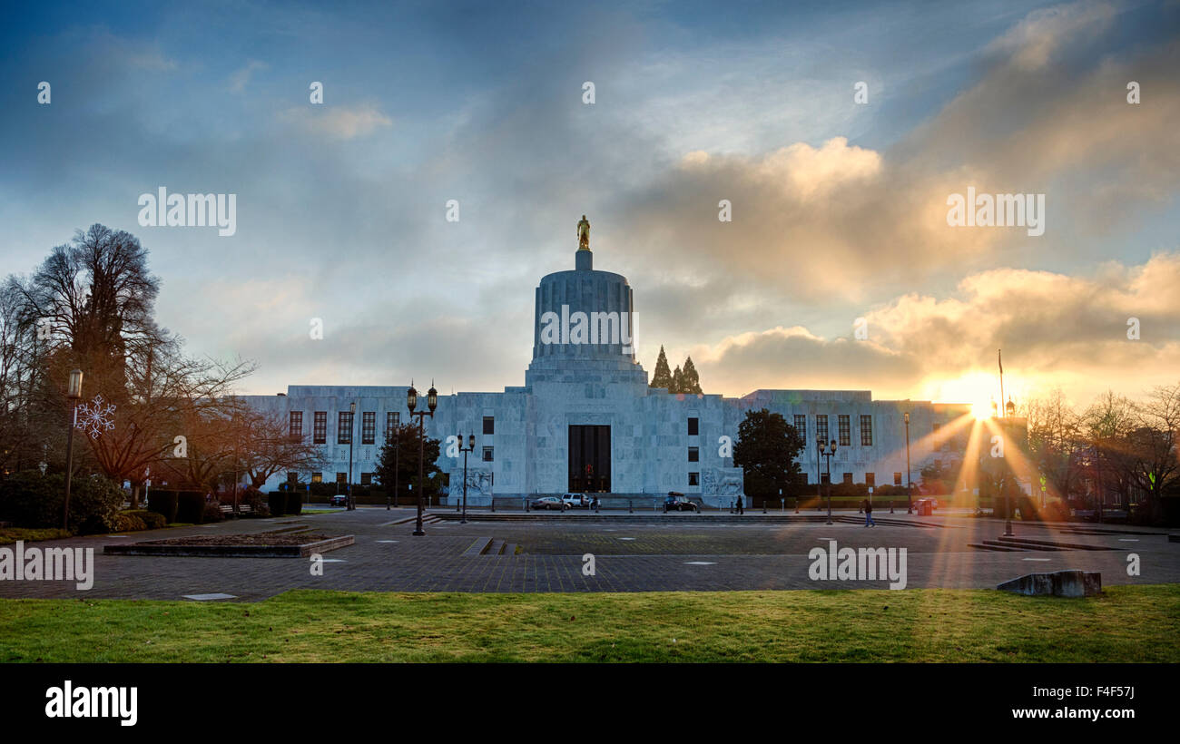 Oregon state capitol history hi-res stock photography and images - Alamy