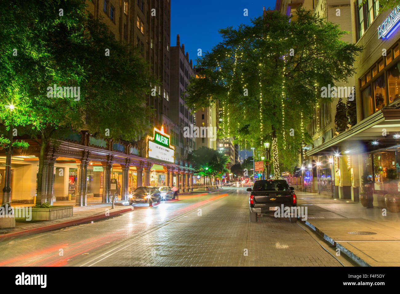 Downtown houston lights hi-res stock photography and images - Alamy