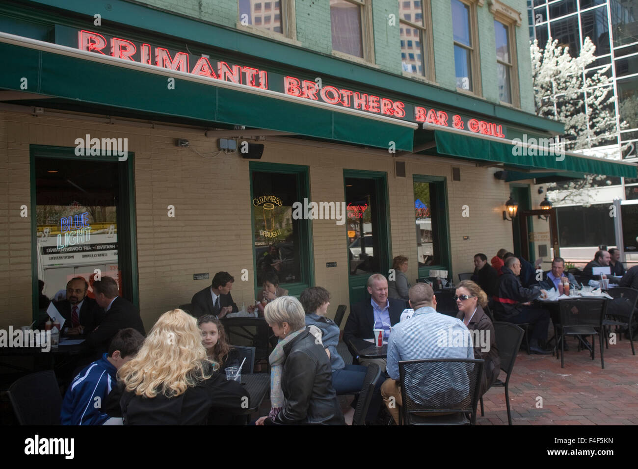 Market square pittsburgh hi-res stock photography and images - Alamy