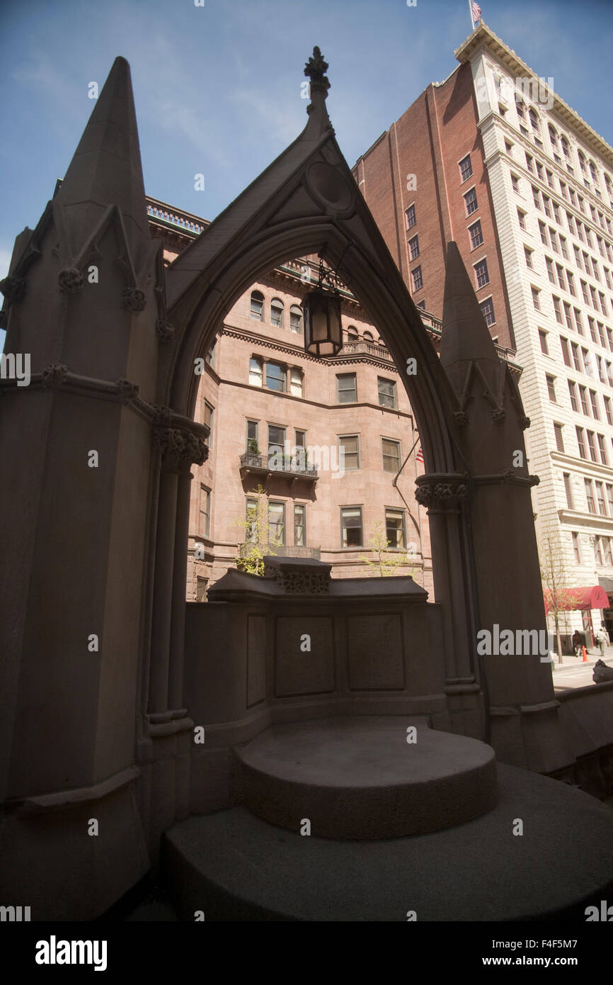 Elevated outdoor pulpit facing busy 6th Avenue on grounds of 1st ...